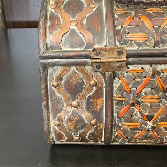 Vintage | Accents | Vintage Hinged Wooden Treasure Box With Handle ...